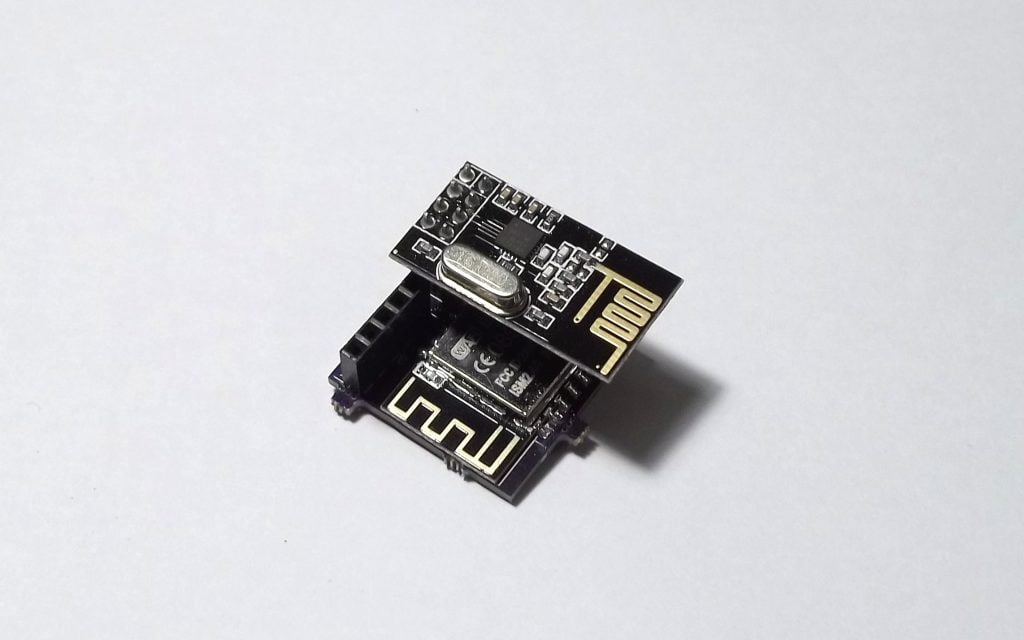 ESP8266 + nRF24L01 MiLight gateway PCB sandwich – leetronics.de